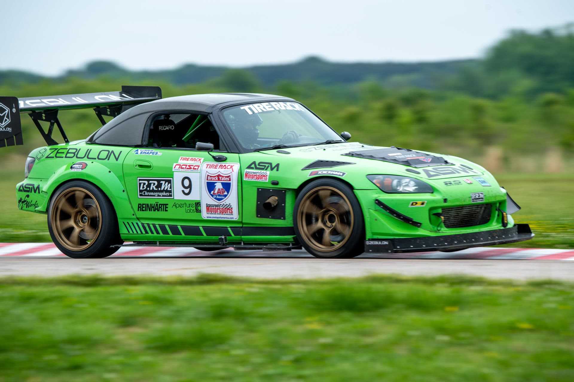 Why the Honda S2000 Is Still One of the Best Driver's Cars of All Time ...